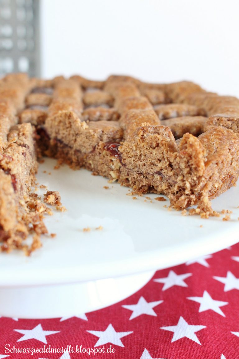 Türchen Nr. 17 – Linzertorte – Der Schlüssel zum Glück